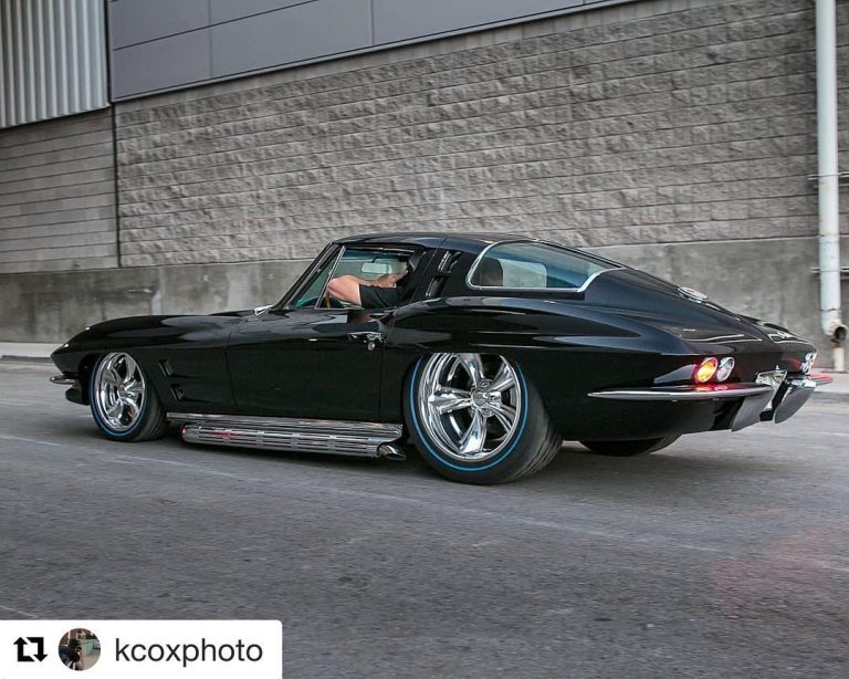 Alloway Hot Rod Shop Corvette - Art Morrison