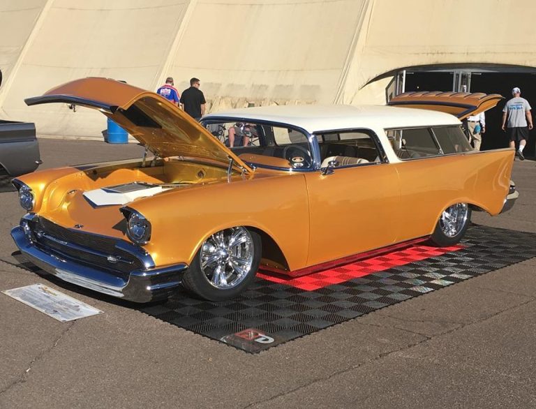 A&M Deluxe Customs 1957 Chevy Nomad - Art Morrison