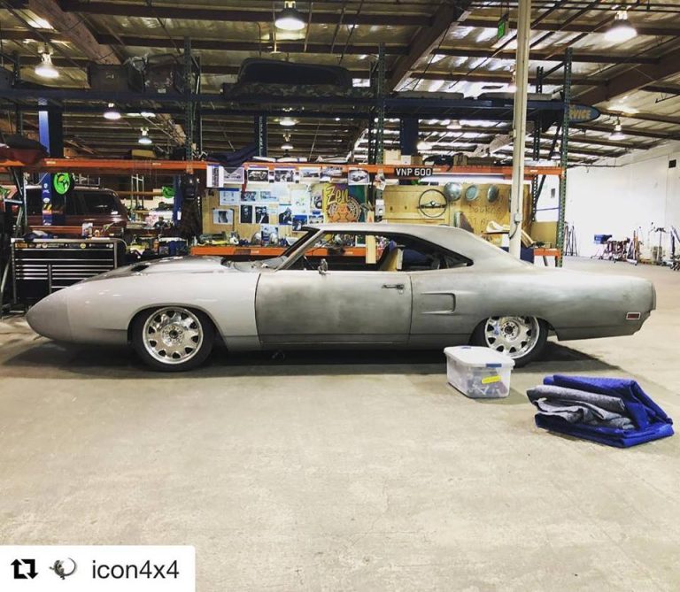 ICON Hellion Superbird - Art Morrison